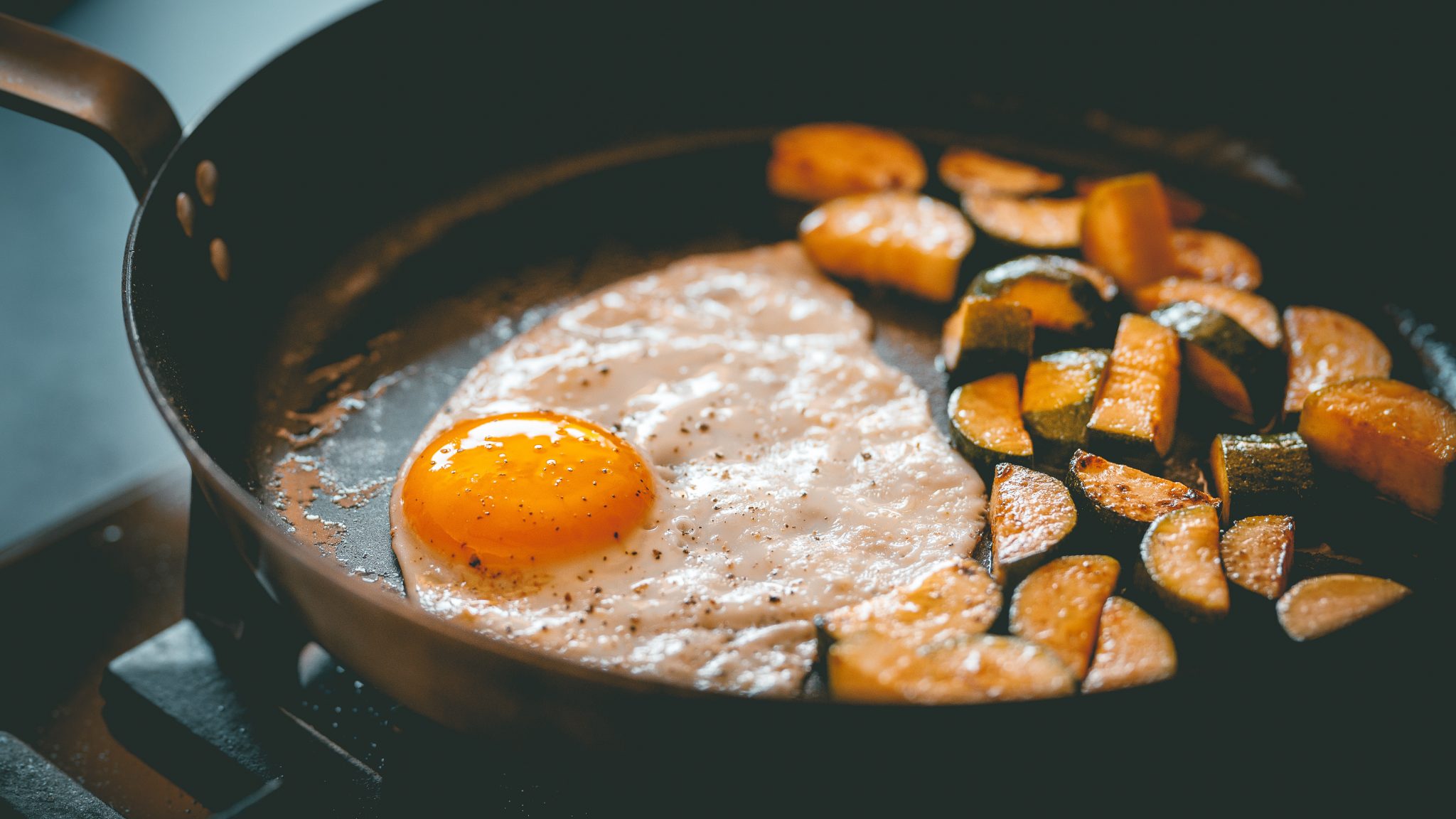 Teflon: o que é, como é feito e possíveis perigos - eCycle